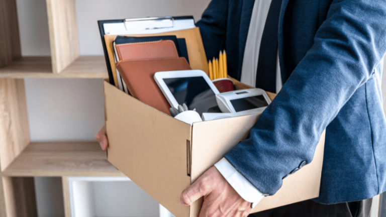 Prosedur PHK Menurut UU untuk Karyawan Tetap dan Kontrak - Blog Gadjian